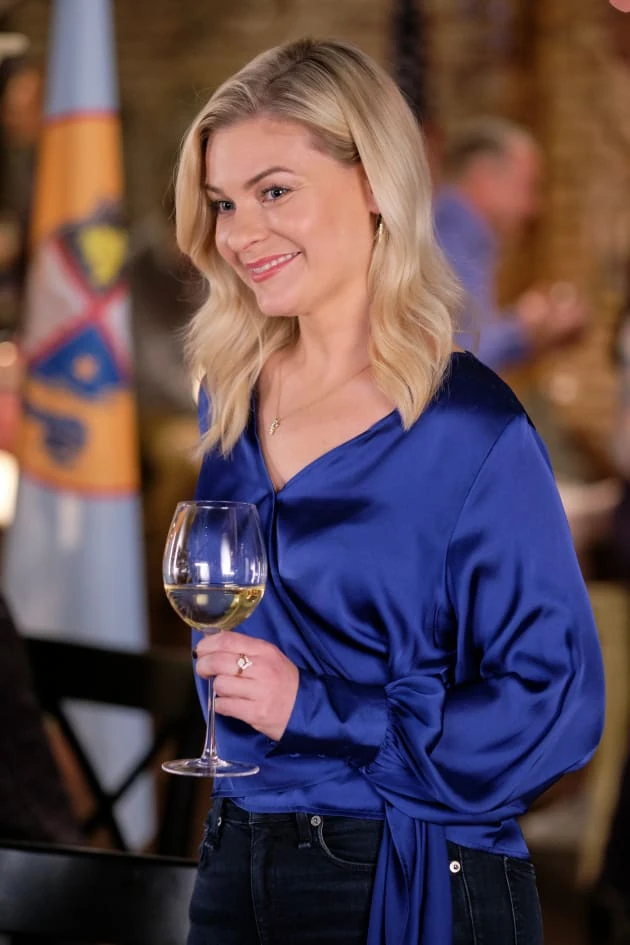 Stephanie Borden | The Good Witch Wiki | Fandom