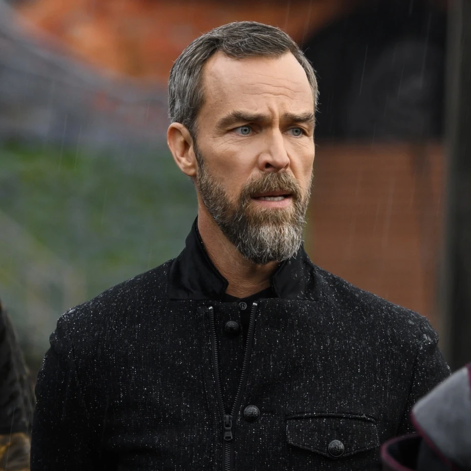 Russell Lightbourne | The 100 Wiki | FANDOM powered by Wikia