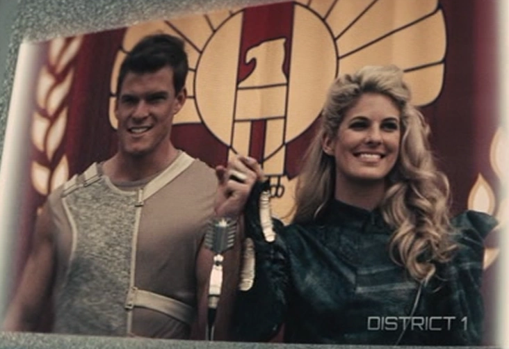 Distrito 1 | Wiki The Hunger Games | FANDOM powered by Wikia