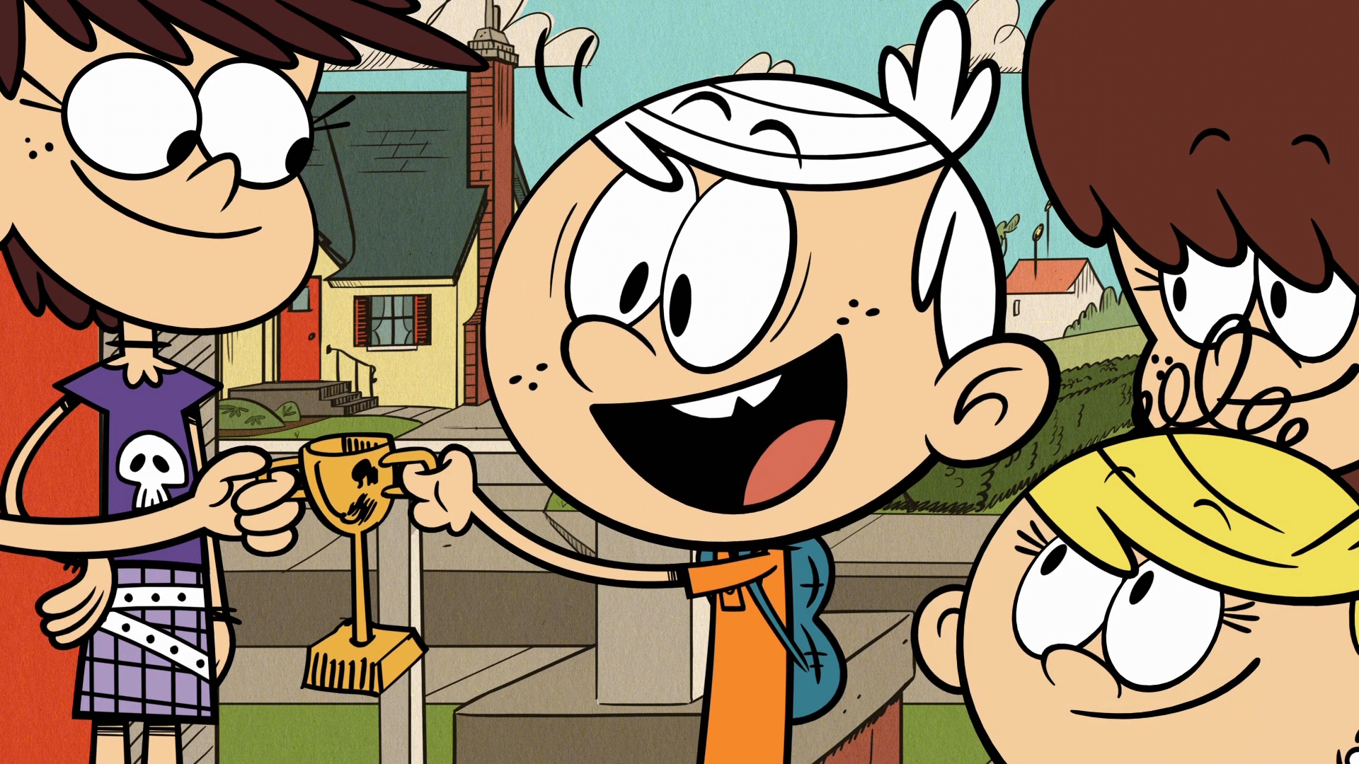 Imagem S1e02b Lincoln With The Trophy His Sisters Made For Him The Loud House Wiki