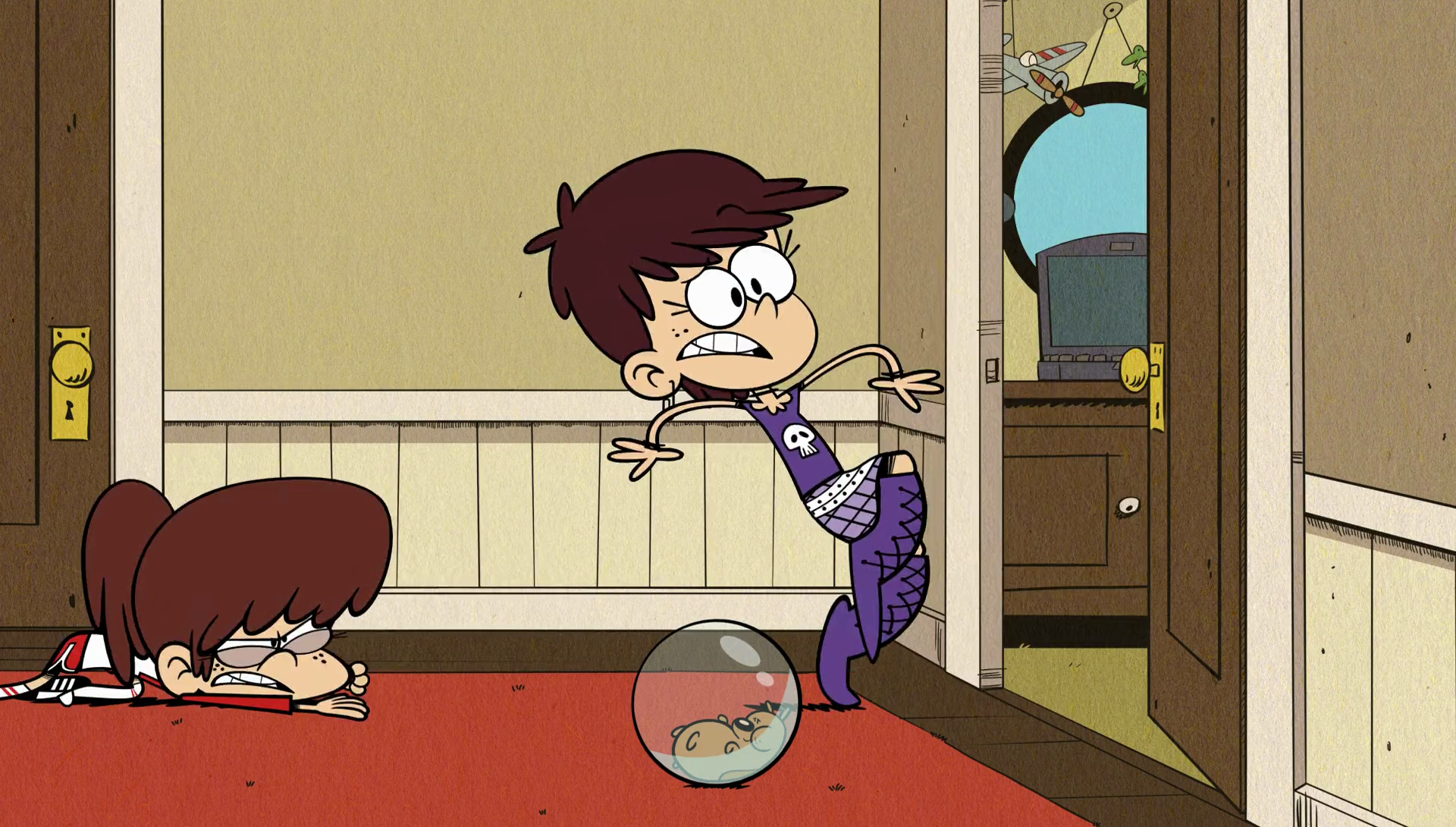 Image S1e03b Luna And Lynn Sneak Pastpng The Loud House Encyclopedia Fandom Powered By Wikia