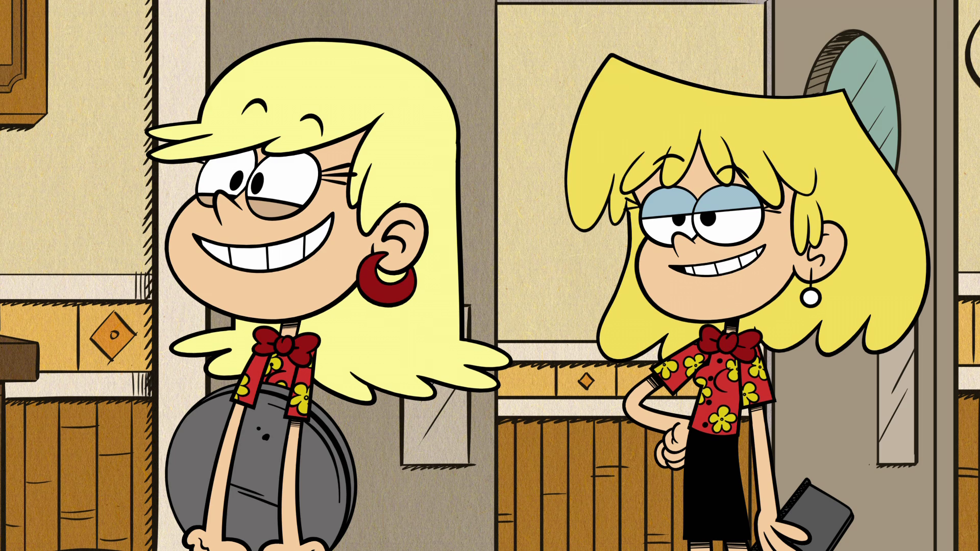 Image S2e16b Lori And Leni As Waitressespng The Loud House Encyclopedia Fandom Powered By