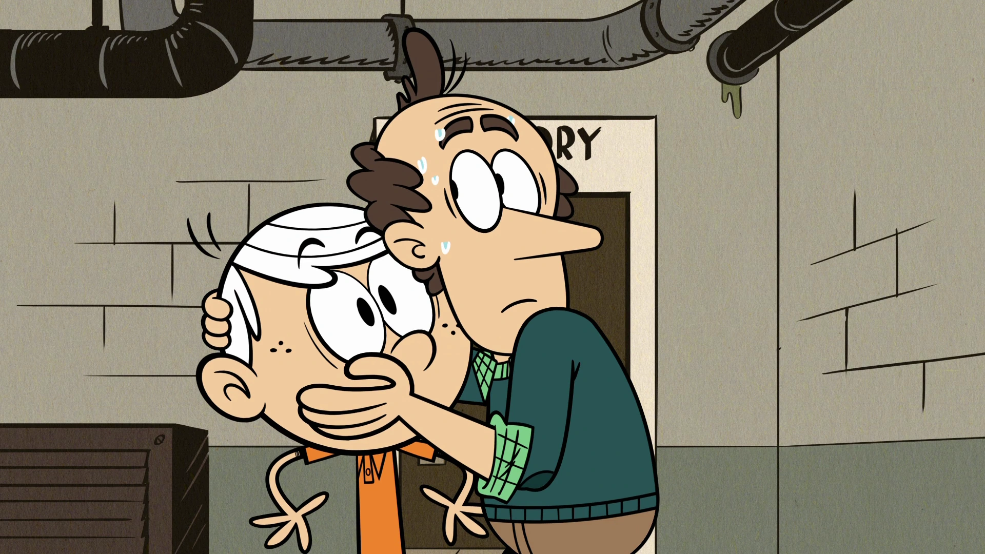 Image - S2E16A Lynn Sr. covers Lincoln's mouth.png | The Loud House ...
