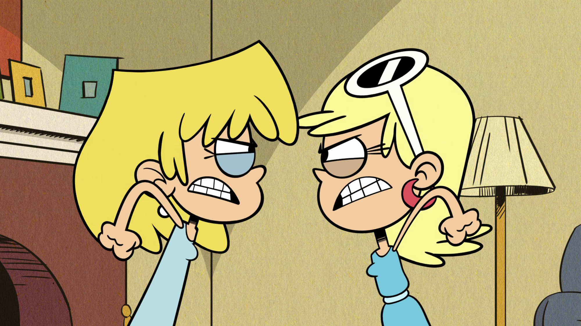 Image S2e03b Lori And Leni Get Mad At Each Otherpng The Loud House Encyclopedia Fandom