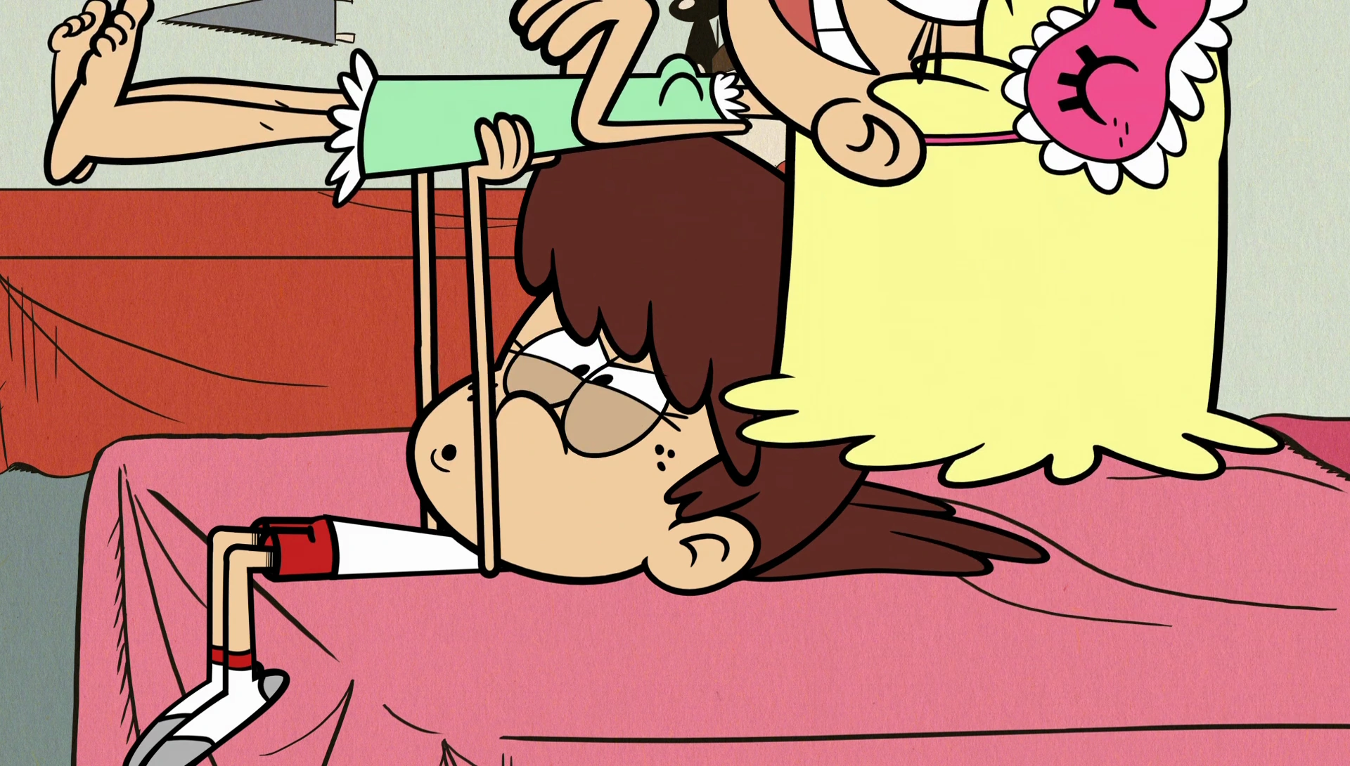 Image - S2E14B Lynn lifting Leni.png | The Loud House Encyclopedia | FANDOM powered by Wikia