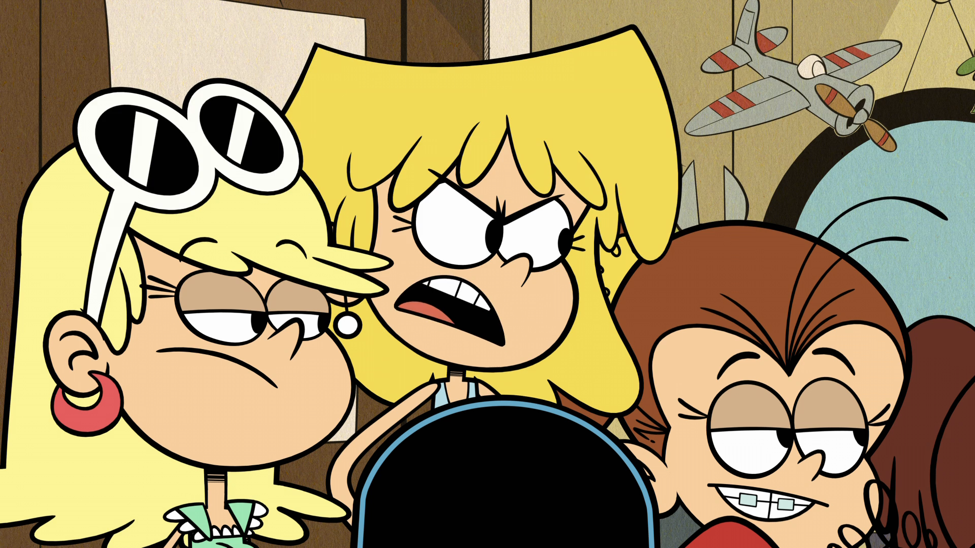 Image S1e13a Lori Sets Up Her Flashbackpng The Loud House Encyclopedia Fandom Powered By