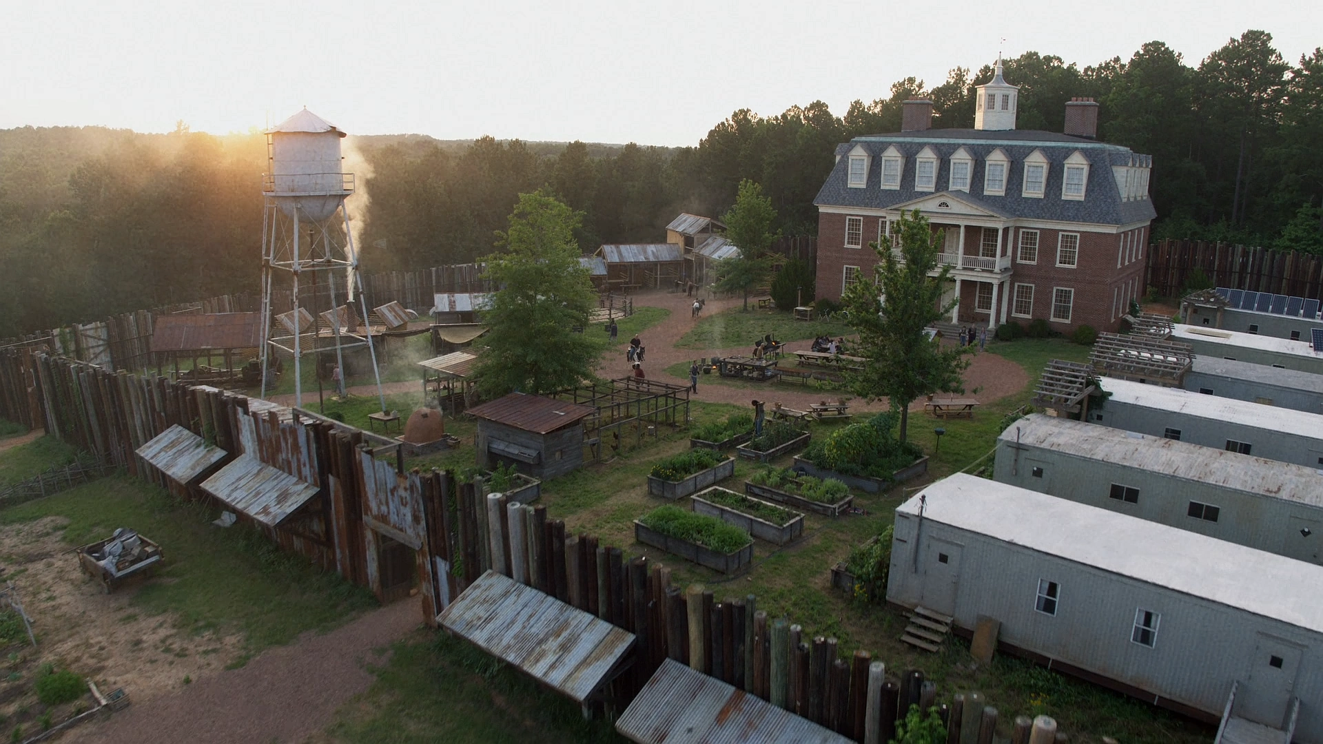 Hilltop Kolonie | The Walking Dead (TV) Wiki | FANDOM powered by Wikia