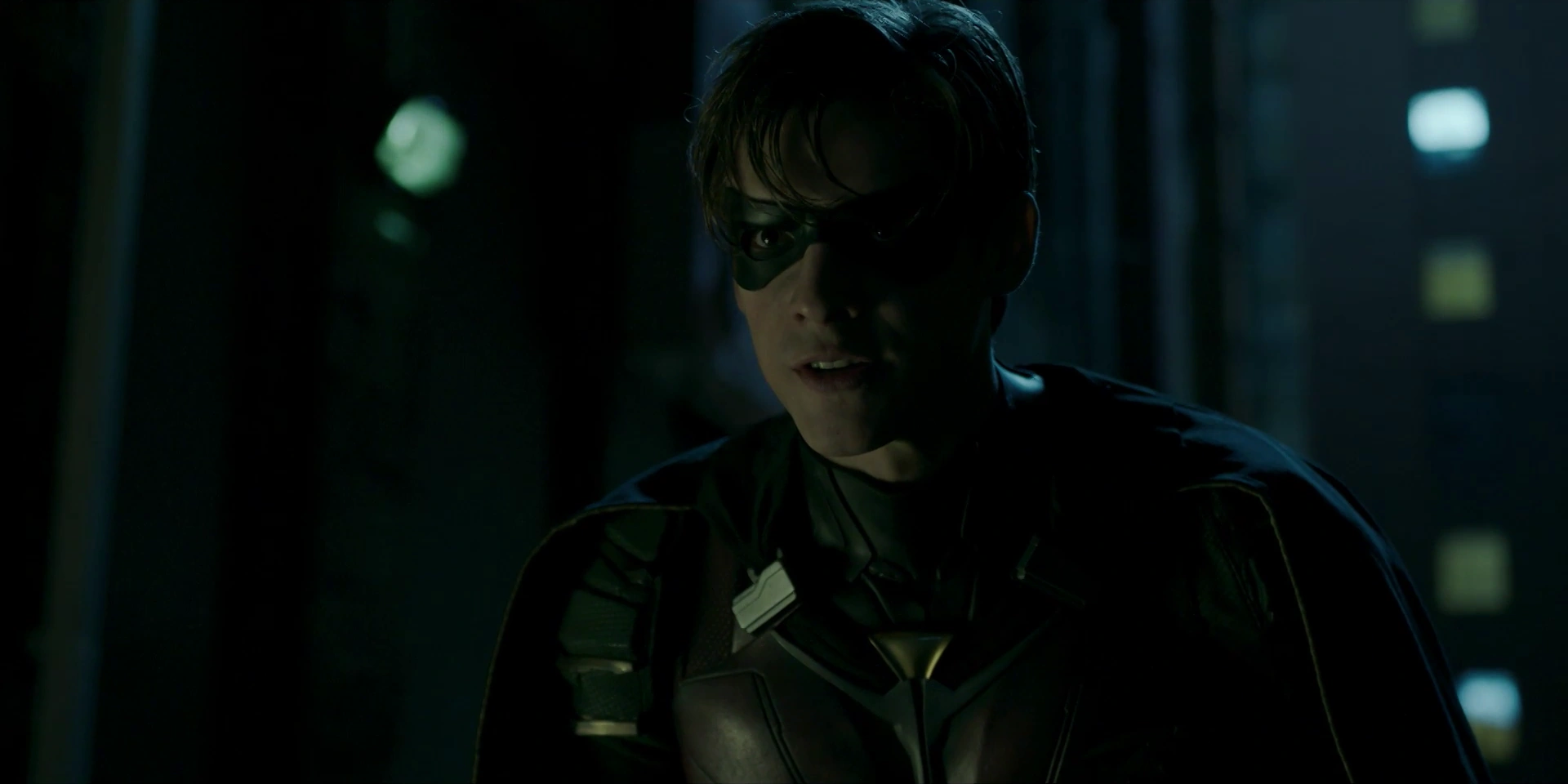 Robin suit | Titans Universe Wiki | Fandom