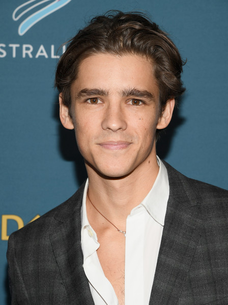 Brenton Thwaites Titans Wiki Fandom Powered By Wikia