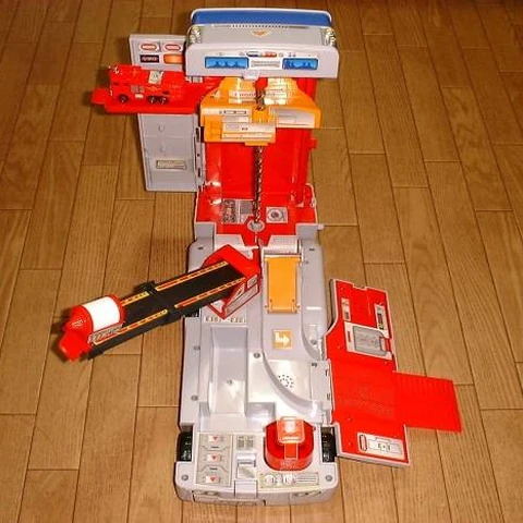 Magnum Rescue Emergency Launch! Magnum Fire | Tomica Wiki | Fandom