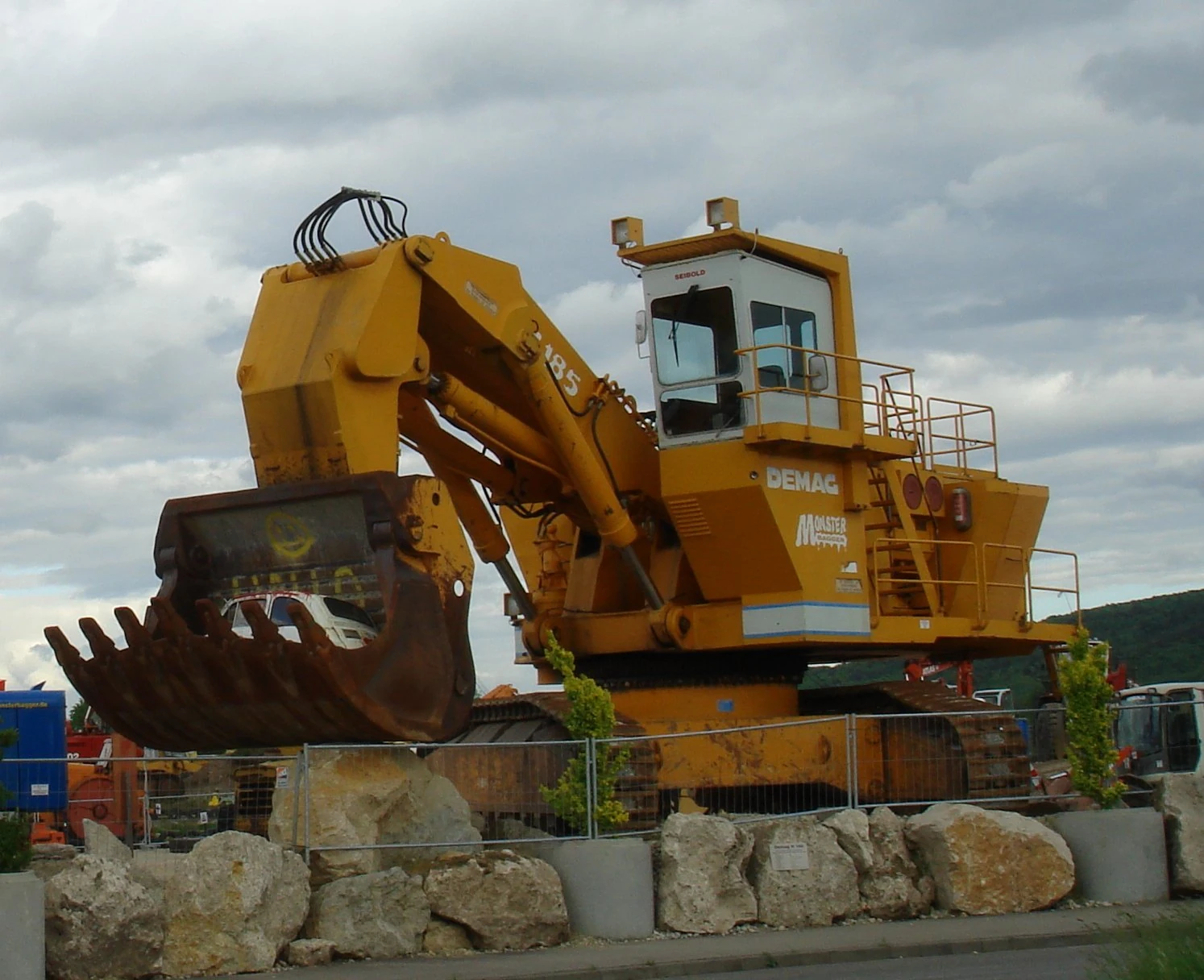 DEMAG | Tractor & Construction Plant Wiki | FANDOM powered by Wikia