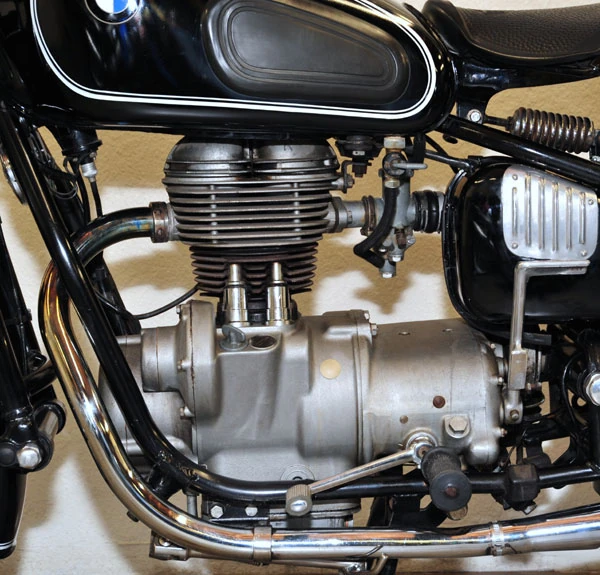 Single cylinder engine | Tractor & Construction Plant Wiki | FANDOM ...