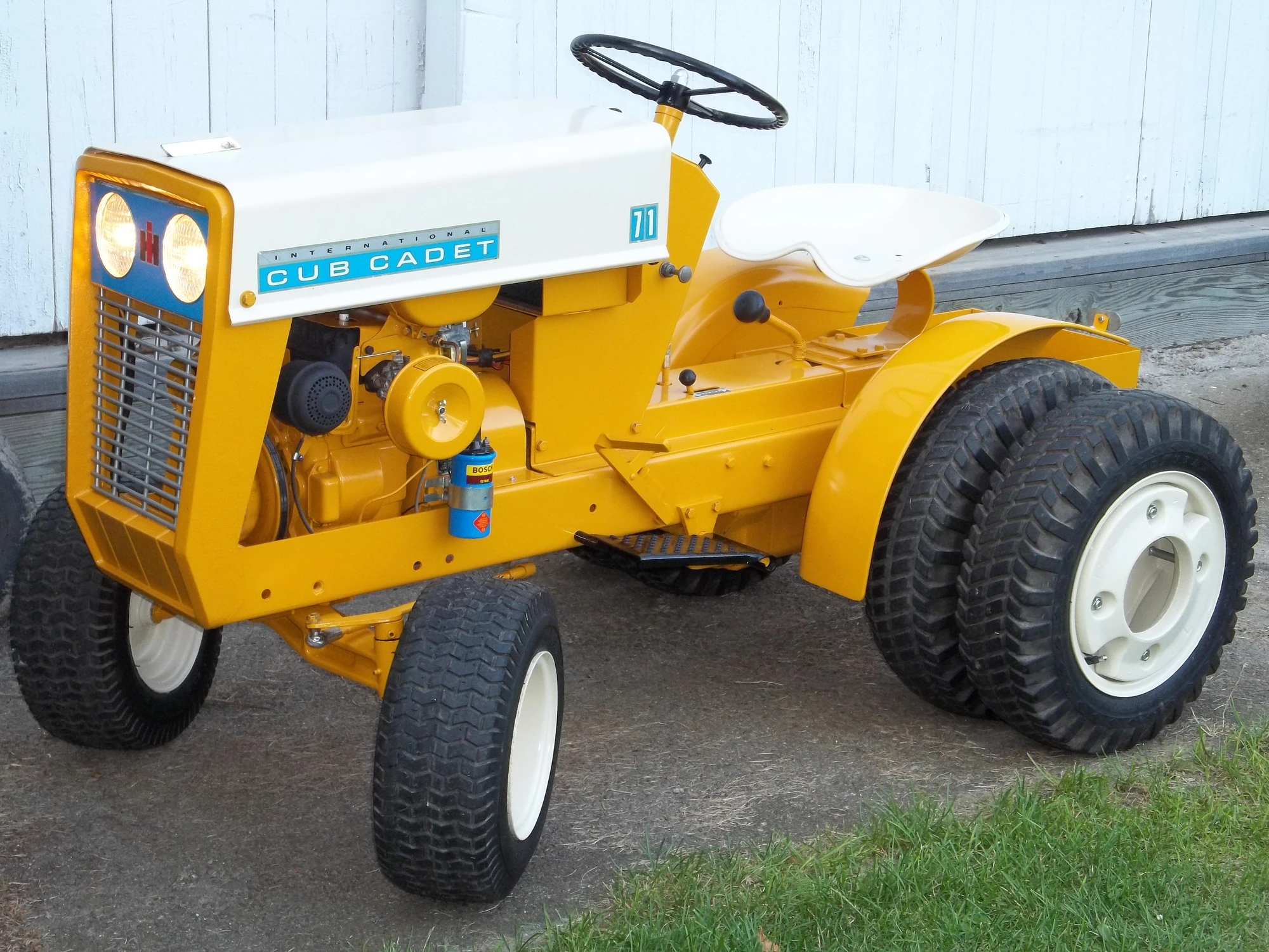 International Cub Cadet 71 | Tractor & Construction Plant Wiki | Fandom