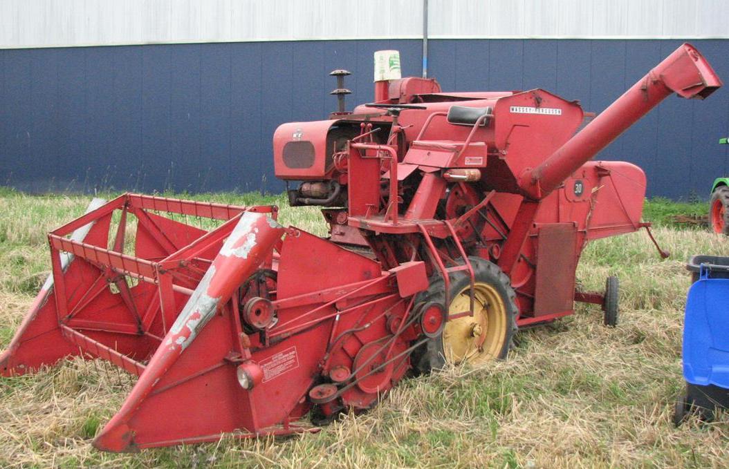 Massey Ferguson 30 Old Combine Tractor And Construction Plant Wiki Fandom