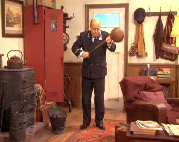 Image - Mr.Perkins'SoccerMatch8.png | Thomas the Tank Engine Wikia ...