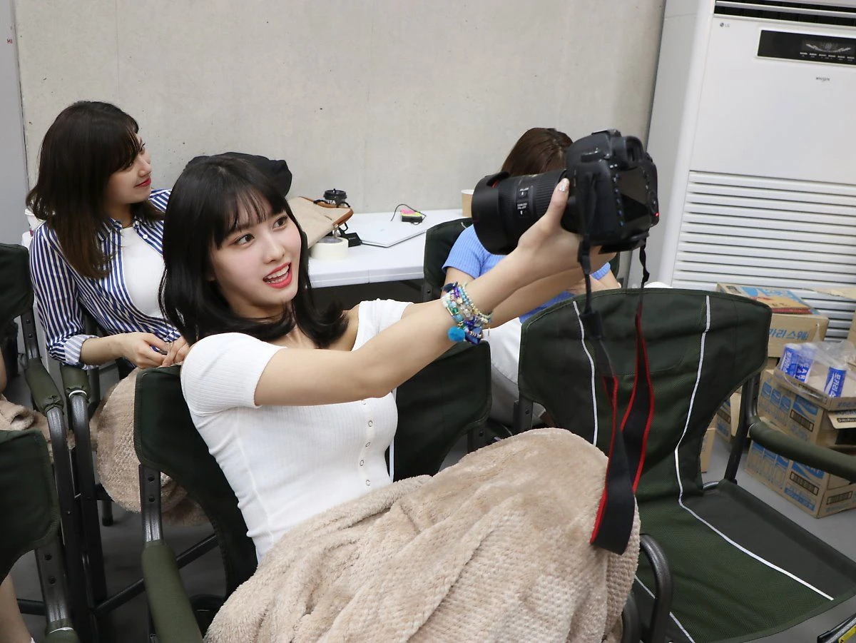 JeongMo/Gallery | Twice Wiki | Fandom