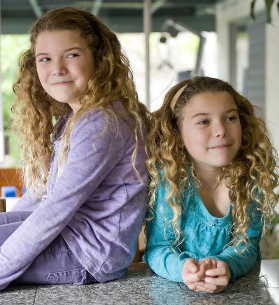 Rachel and Amanda Pace | Two's Company Wiki | Fandom