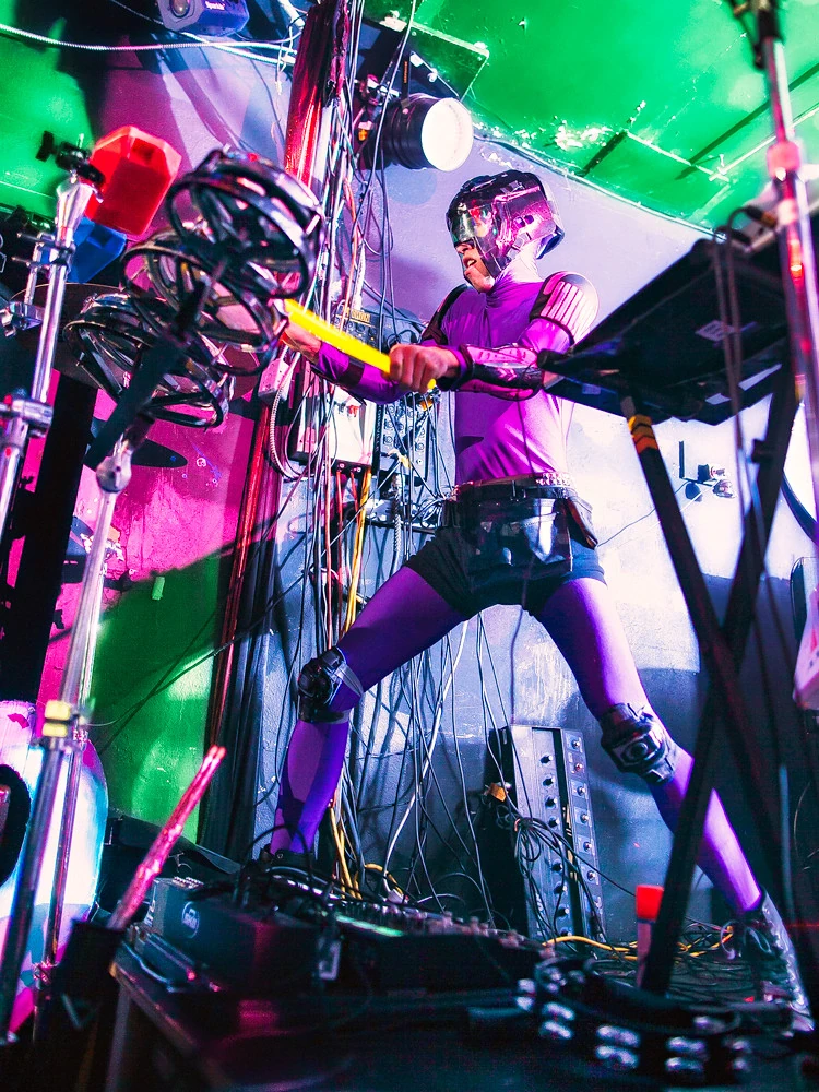 Bombus Tron | Twrp Wikia | Fandom