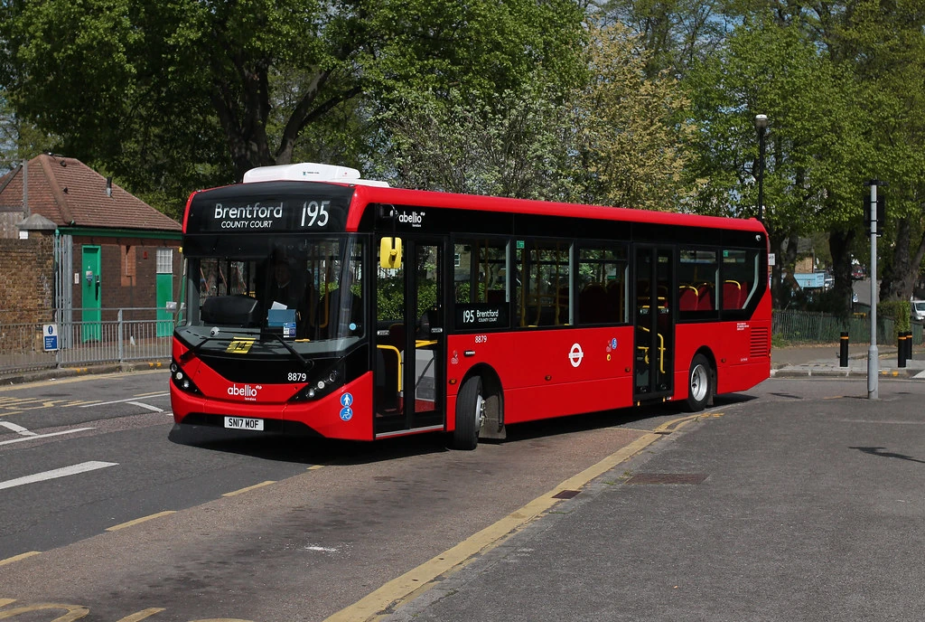 London Buses route 195 | UK Transport Wiki | Fandom