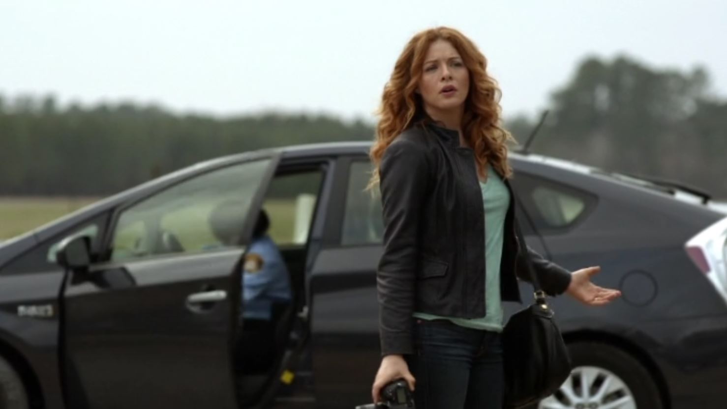 Image Julia Ep 1 Season 1 11 Under The Dome Wiki Fandom Powered By Wikia