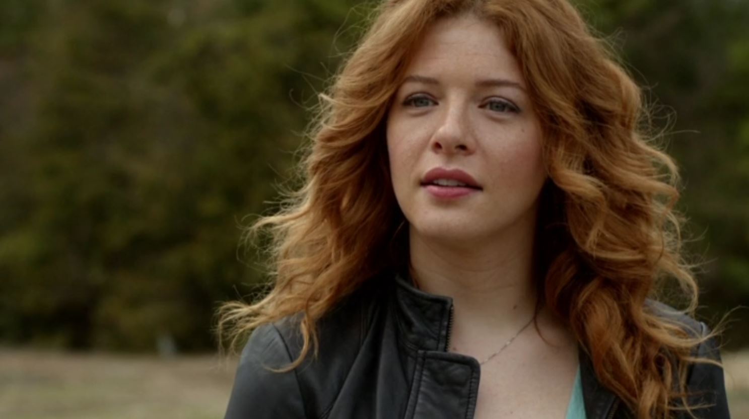 Image Julia Ep 1 Season 1 14 Under The Dome Wiki Fandom Powered By Wikia