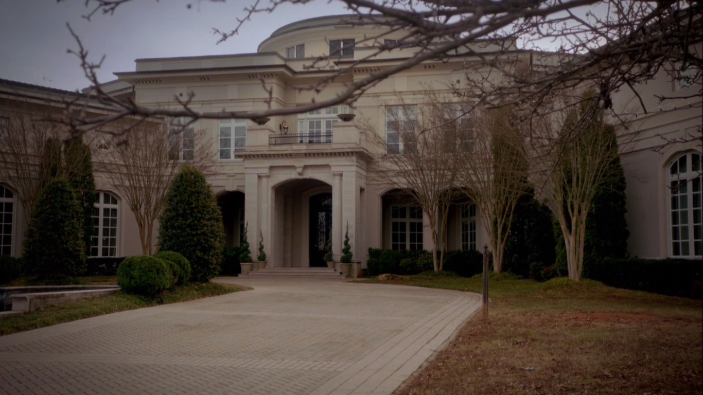 Mikaelson-Villa | Vampire Diaries Wiki | FANDOM powered by Wikia