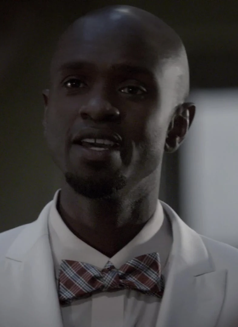 Papa Tunde | Wiki Vampirediaries | Fandom