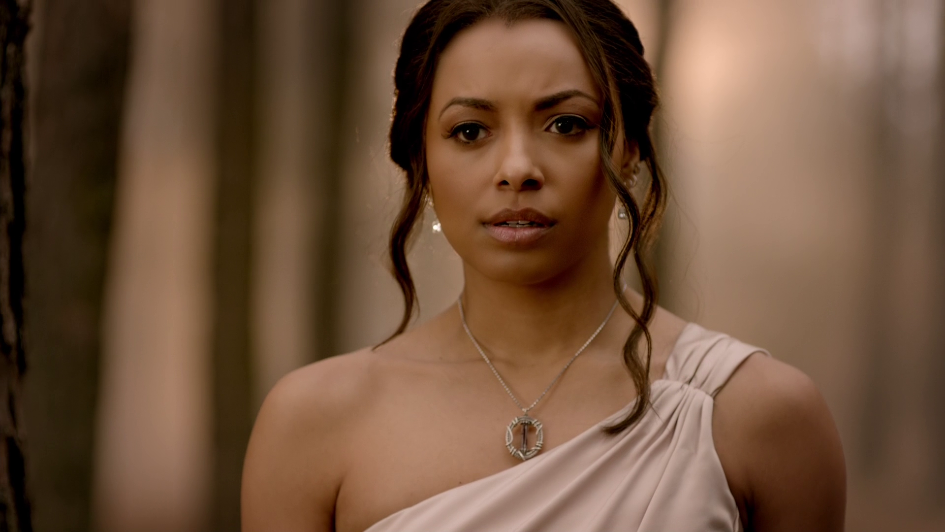 Image 816 004~elena Bonniepng The Vampire Diaries Wiki Fandom Powered By Wikia