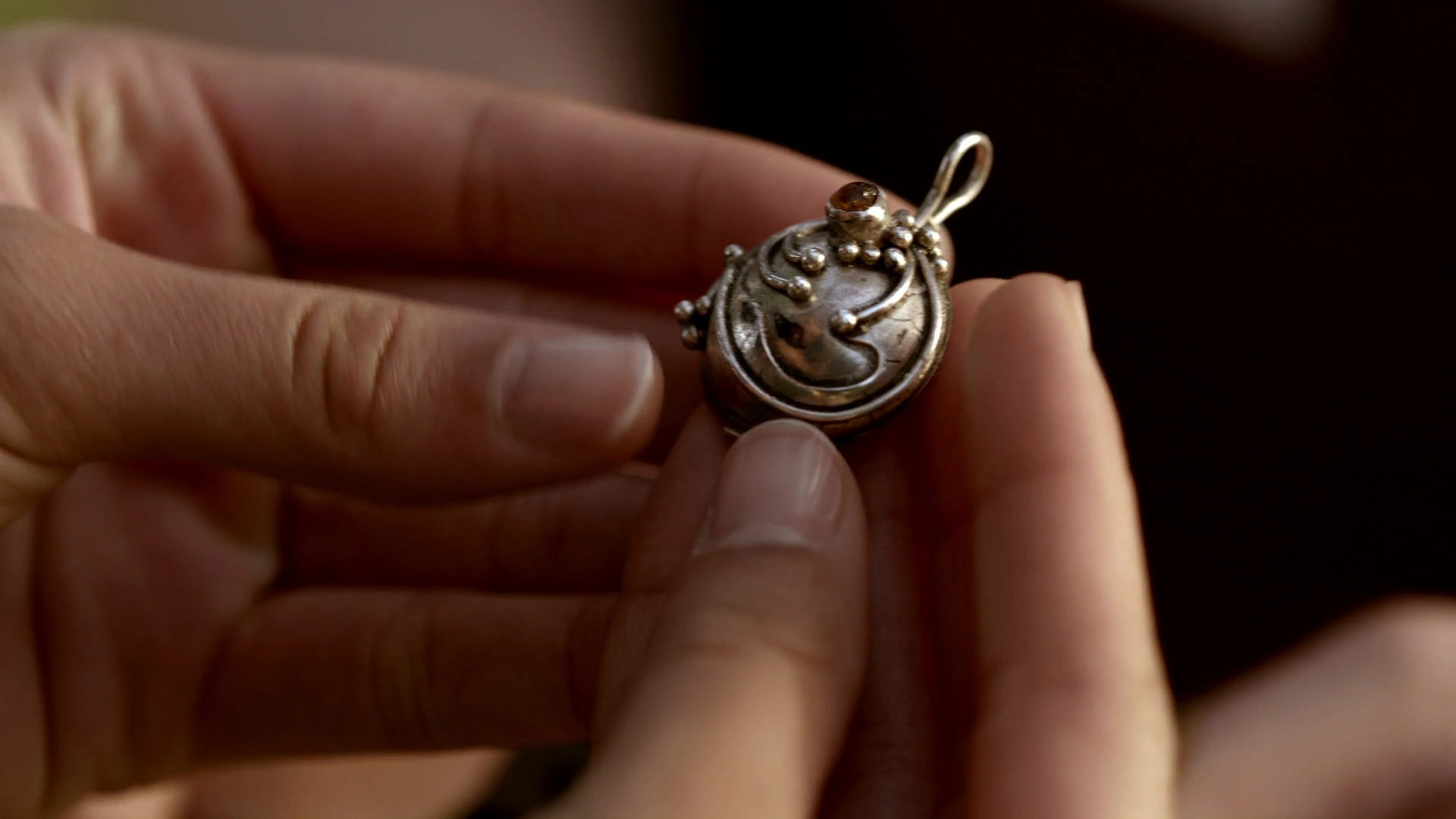 Esthers Talisman | Vampire Diaries Wiki | Fandom