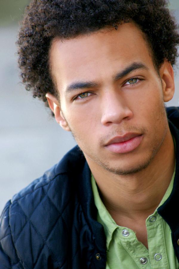 Kendrick Sampson The Vampire Diaries Wiki Fandom Powered By Wikia