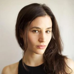 Elisa Lasowski | Versailles Wiki | Fandom