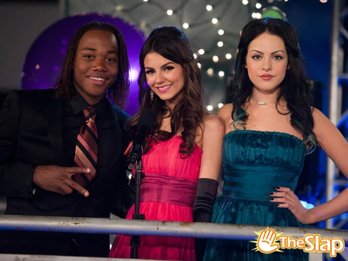 User blog:ValentineMorgenstern342/Prom wrecker: My review | Victorious ...