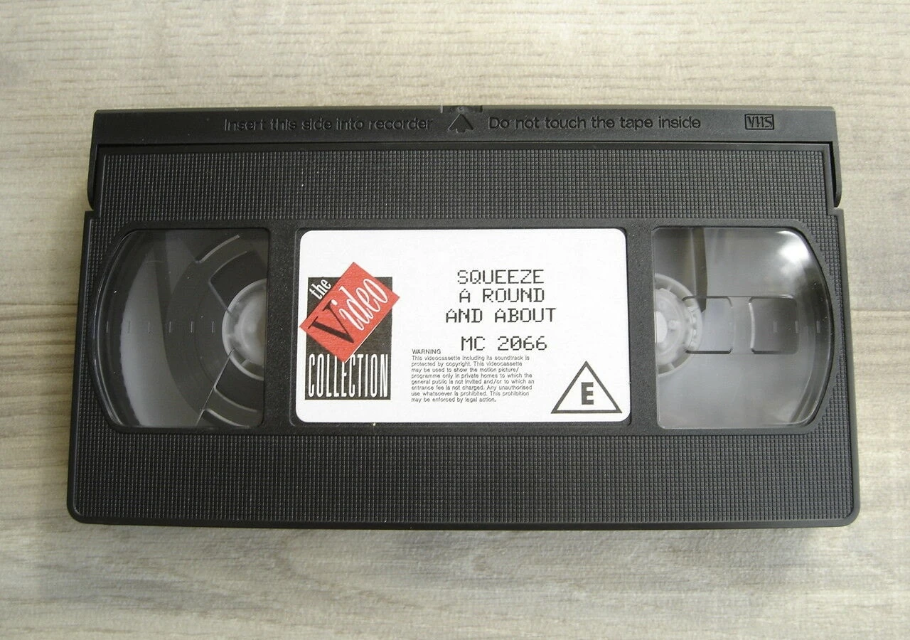 Squeeze - A Round and A Bout | Video Collection International Wikia ...