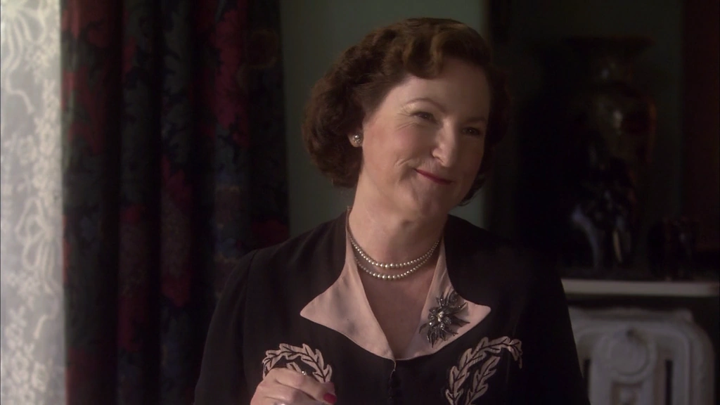 Rowena Drake | Villains Wiki | Fandom