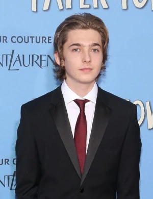 Austin Abrams | Walking Dead Wiki | FANDOM powered by Wikia