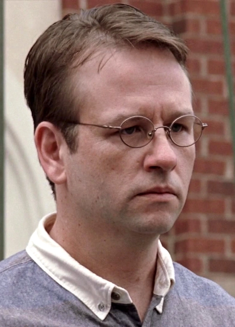 Milton Mamet (Serial TV) | The Walking Dead Wiki | Fandom