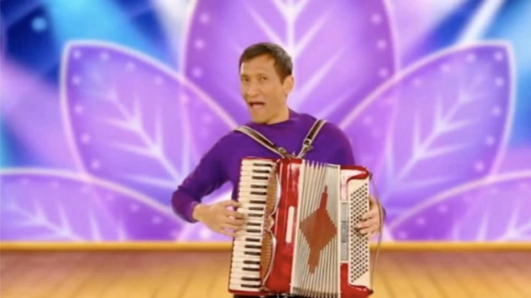 Image - JeffPlayingAccordioninTVSeries6.jpg | Wigglepedia | FANDOM ...