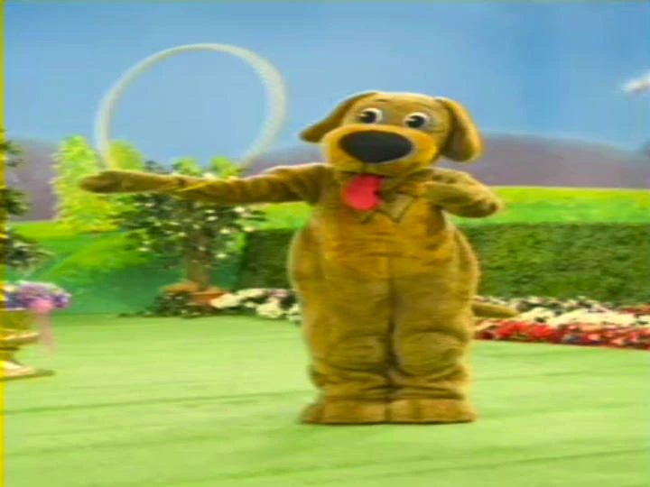 Wags Brings Hula Hoops | Wigglepedia | Fandom