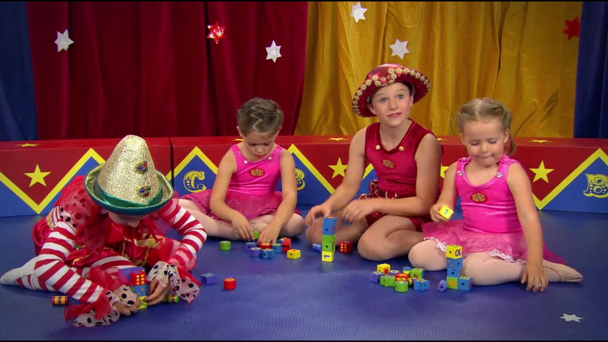 Circus Stacking | Wigglepedia | Fandom