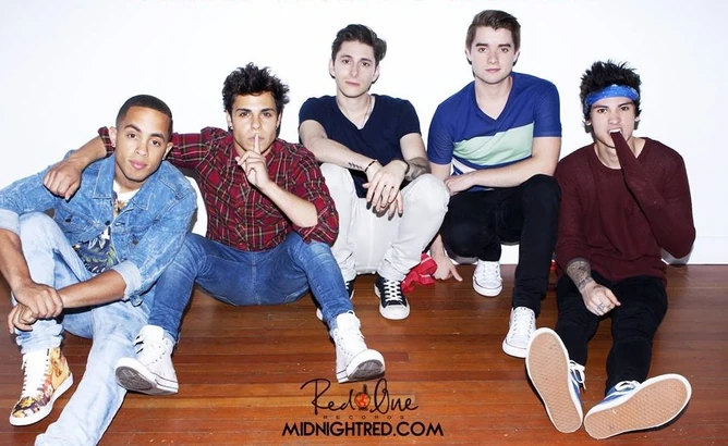 Midnight Red | Wiki WikiPop | FANDOM powered by Wikia