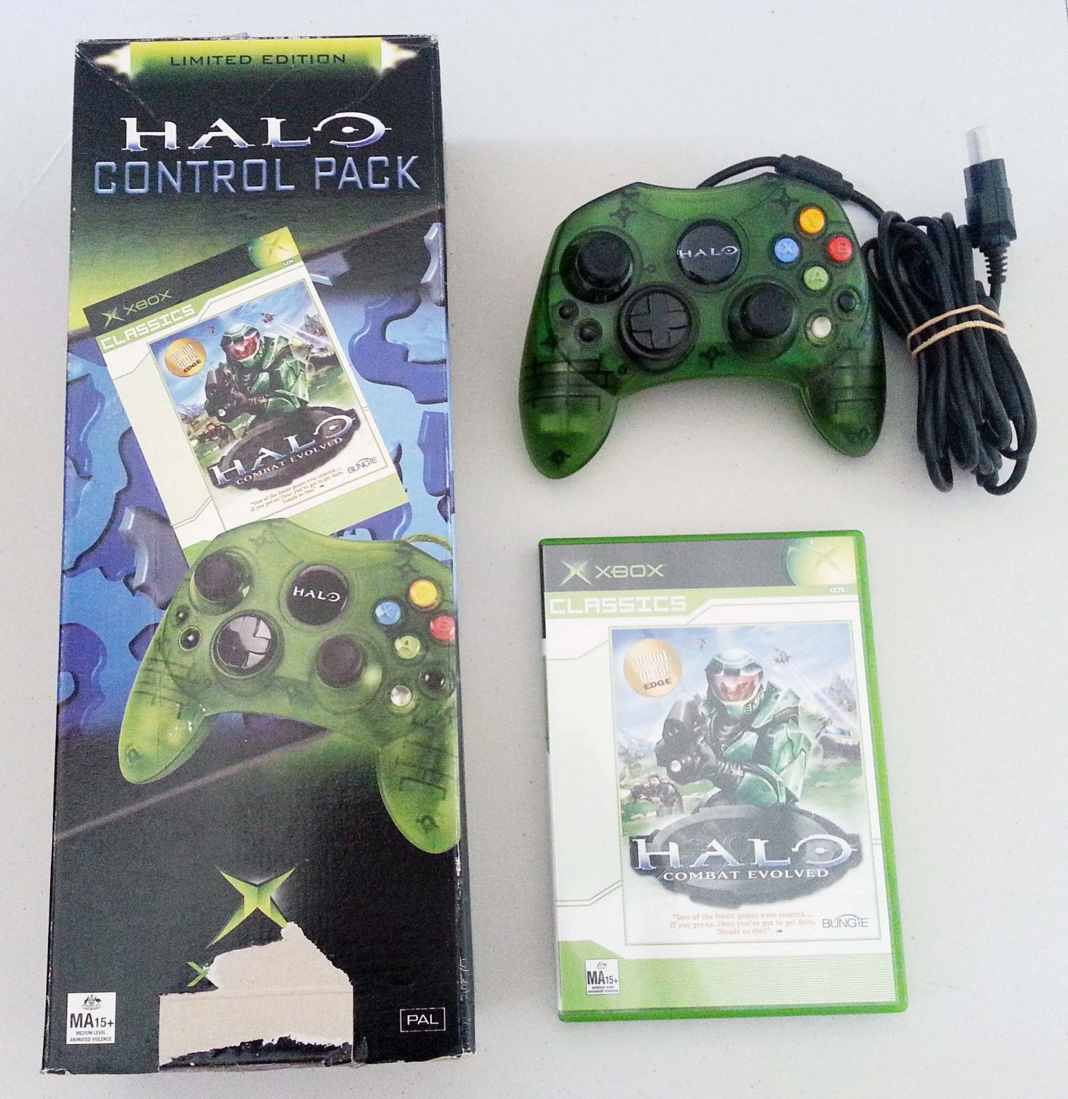 Limited Edition Halo: CE Controller bundle | Xbox Wiki | Fandom