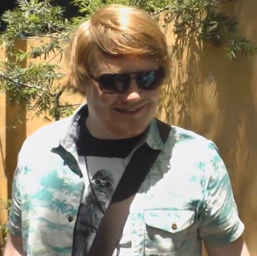 Lewis And Hannah Yogscast