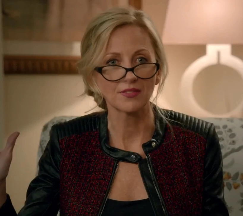 Claire | Wikia Younger | Fandom