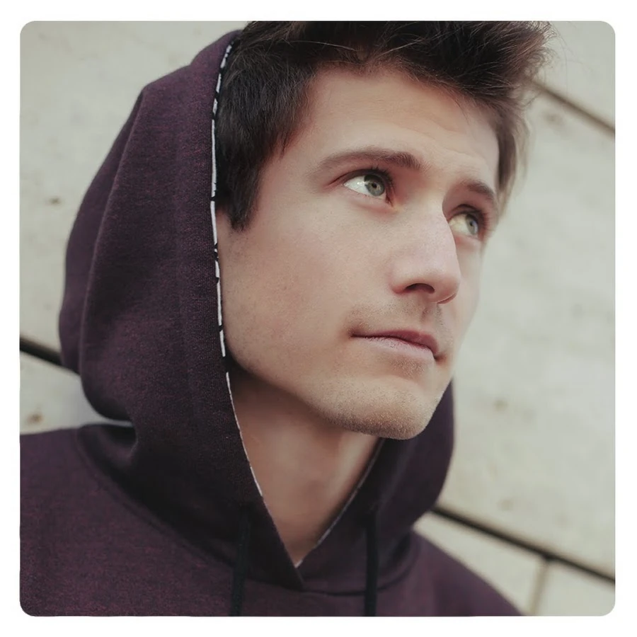 Izzi | YouTube Wiki | Fandom