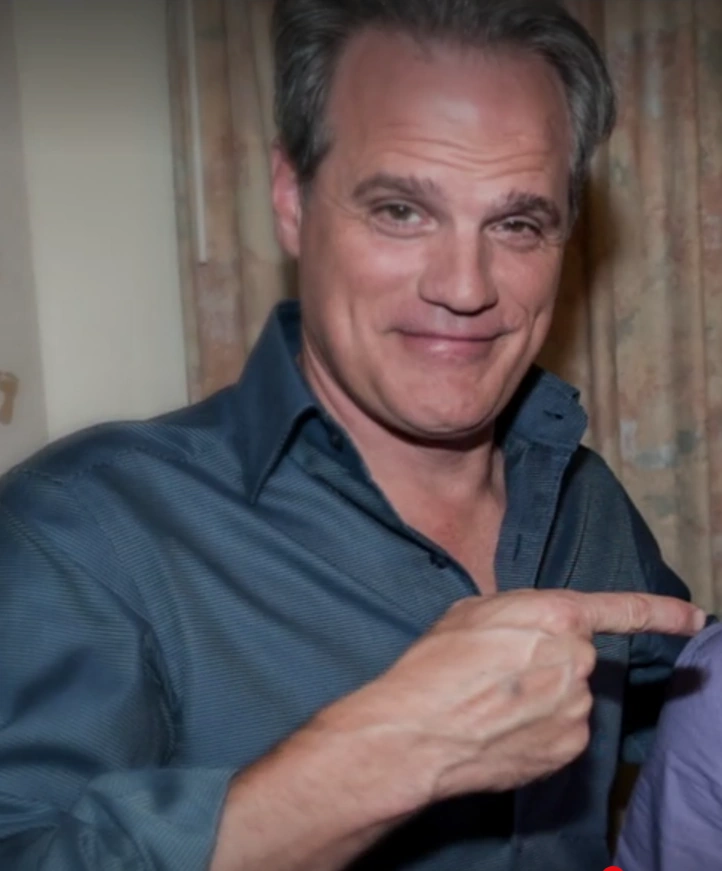 Edwin Beck | YOU Wiki | Fandom